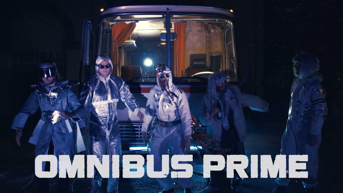 Auf der Bank | Omnibus Prime