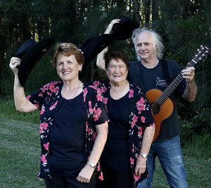 Music | Ben, Carol & Glenda