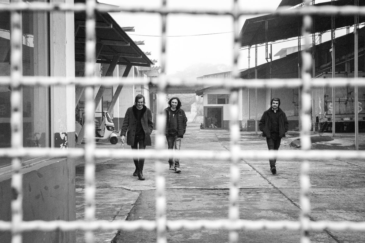 La Sombra Del Agua | Tajak