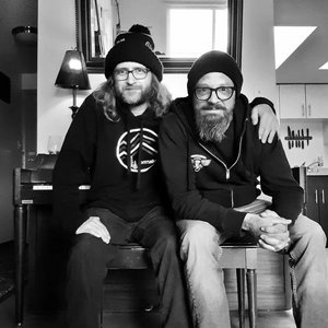 Music | the HuCKLE BEARErs