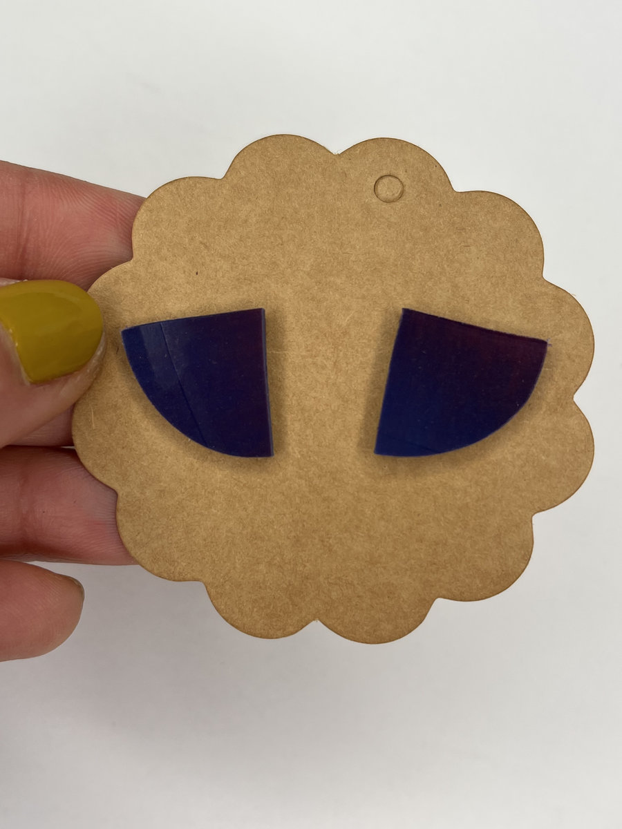 Vinyl Earrings Small Pie Shape | LAPÊCHE