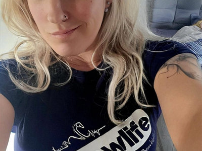 #mawlife Tee (limited edition) | becci wallace