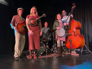 Music | The Blushin' Roulettes