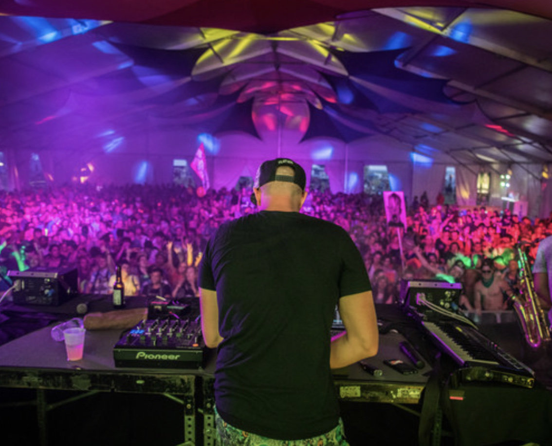 Honeycomb Eyes | Filibusta