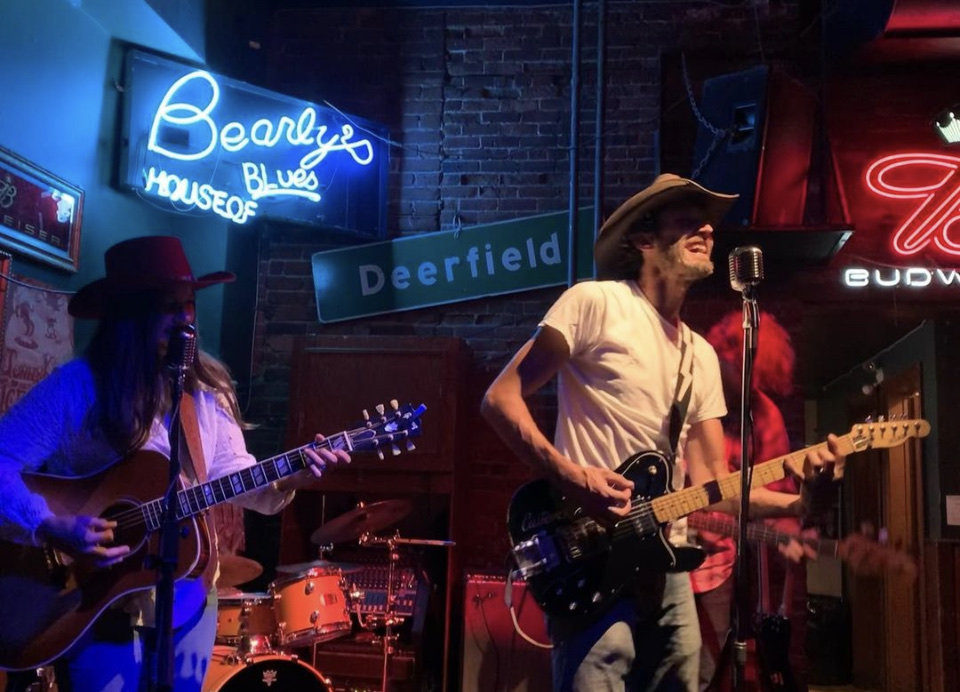 Pretty Señoritas | Deerfield