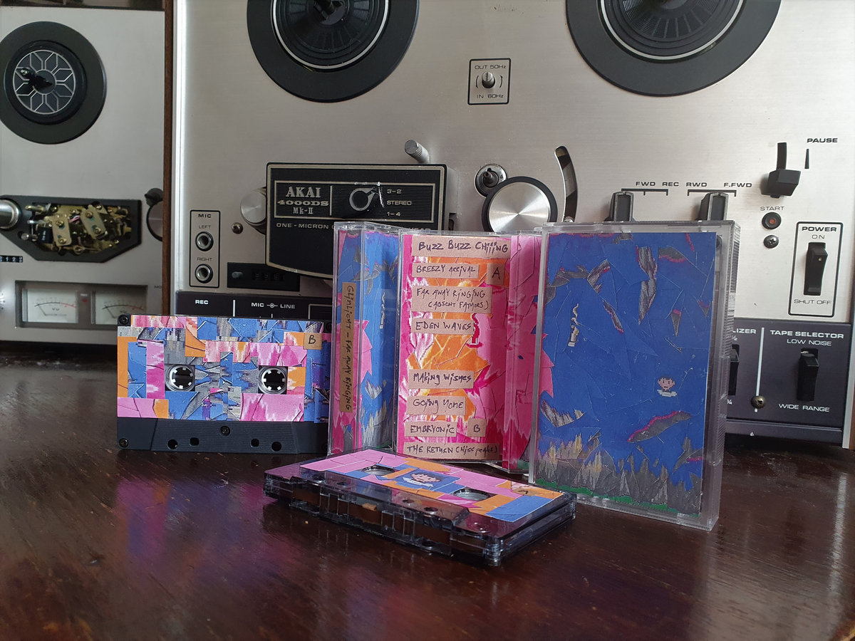 Far Away Ringing | Glimlicht