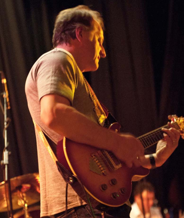 Living in Circles | Phil Rouse