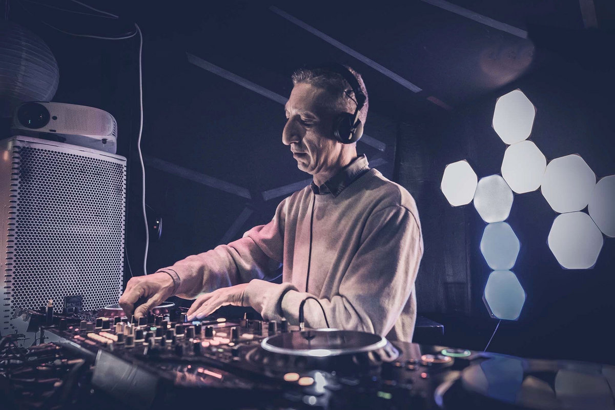 Vidmark - WKB.052 | Alex Del Vecchio