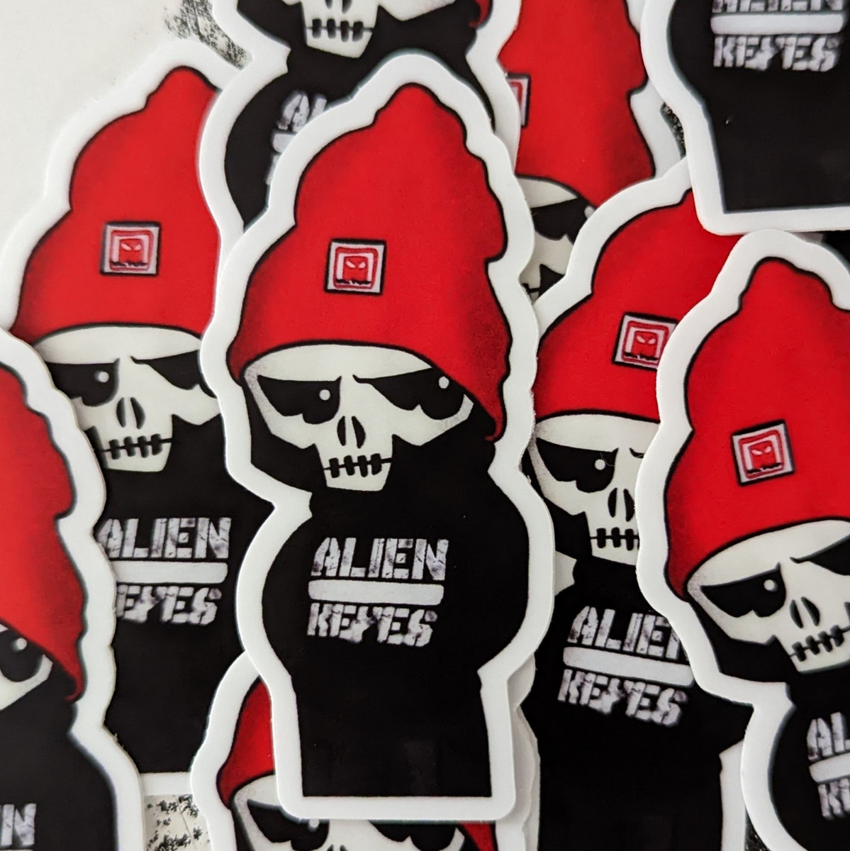 Mister Zee Cartoon Sticker | Alien Keyes
