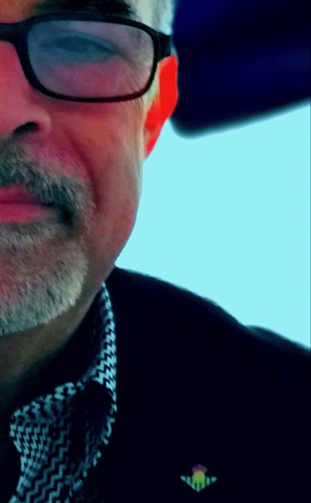 8 QUE 80 longplay | Pedro Cruz