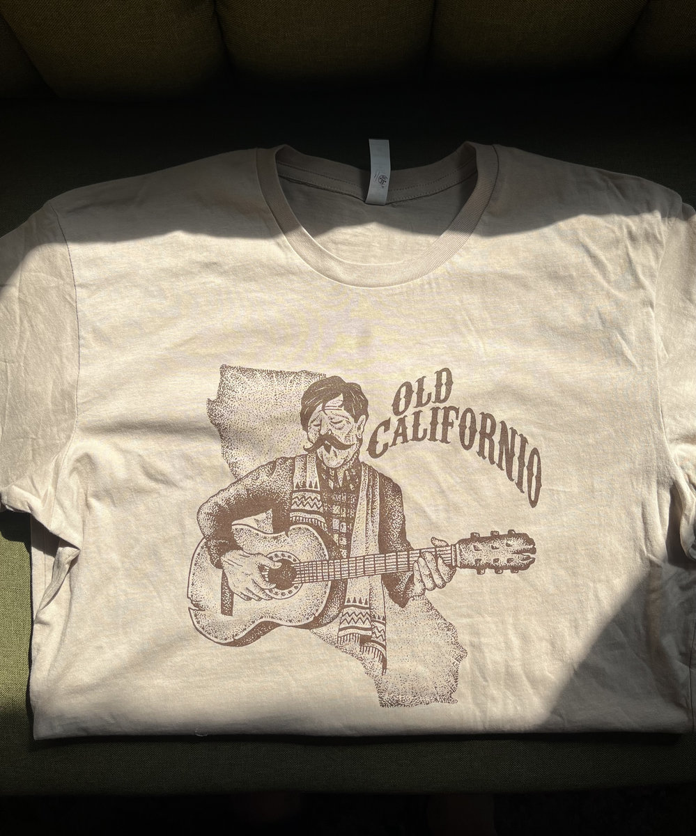 Sand- Singer Design T-Shirt | Old Californio