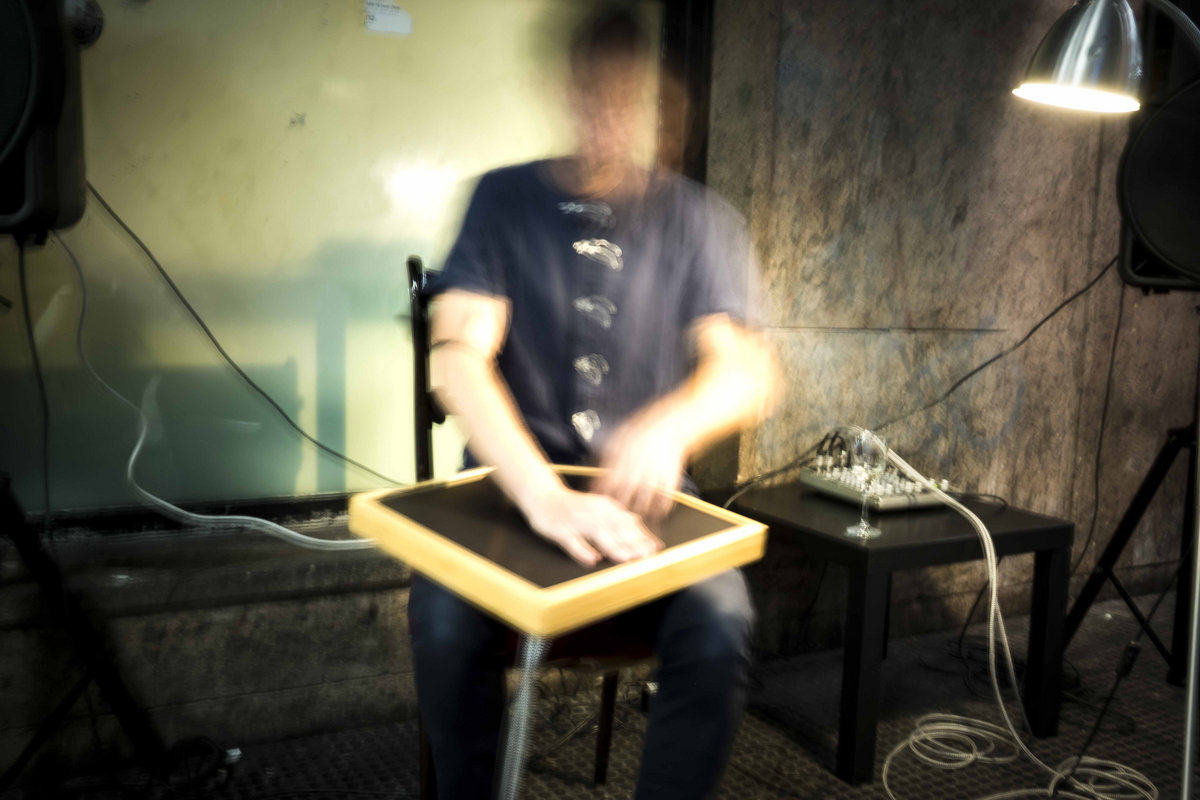 In studio | Monobro.