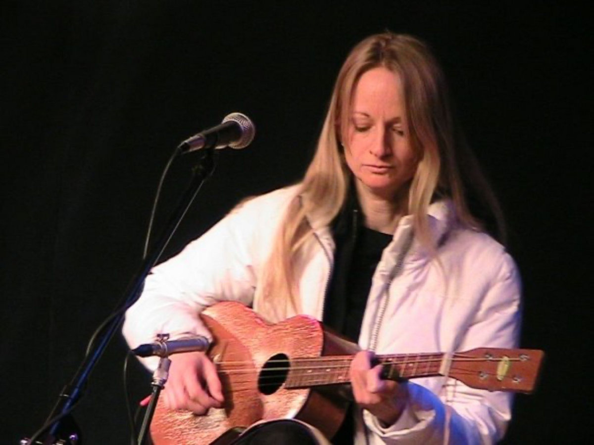 Good Luck Child | Linda Stout | Melodic Revolution Distribution