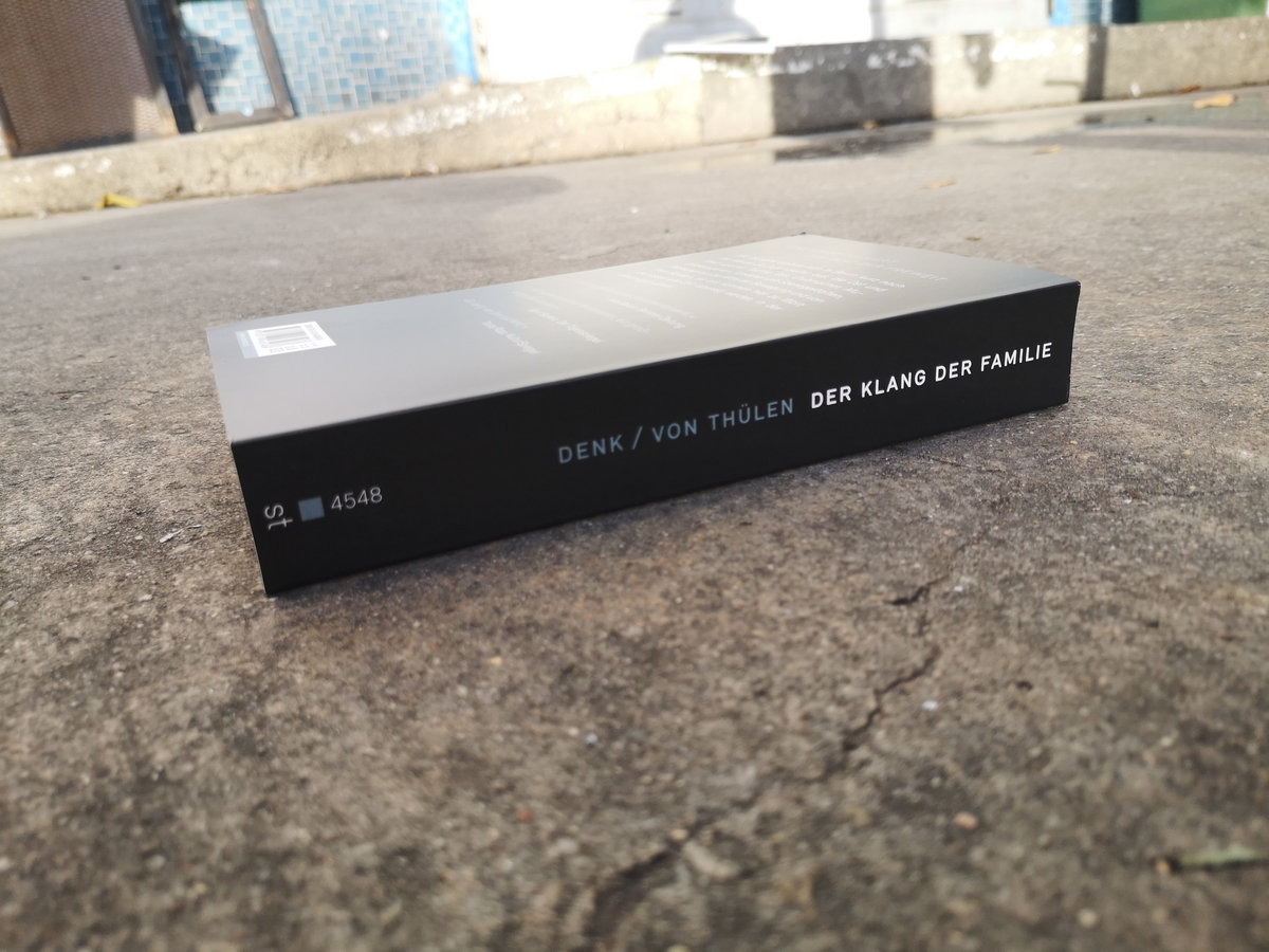 Der Klang der Familie - Buch DE | Tresor Records