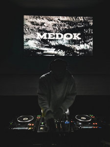 Music | Medok
