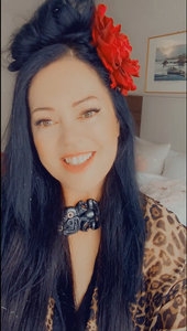 Music | Shellie Hanley