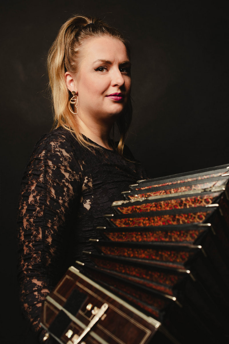 Michelangelo '70 | Simone van der Weerden with NAOS | Simone van der ...