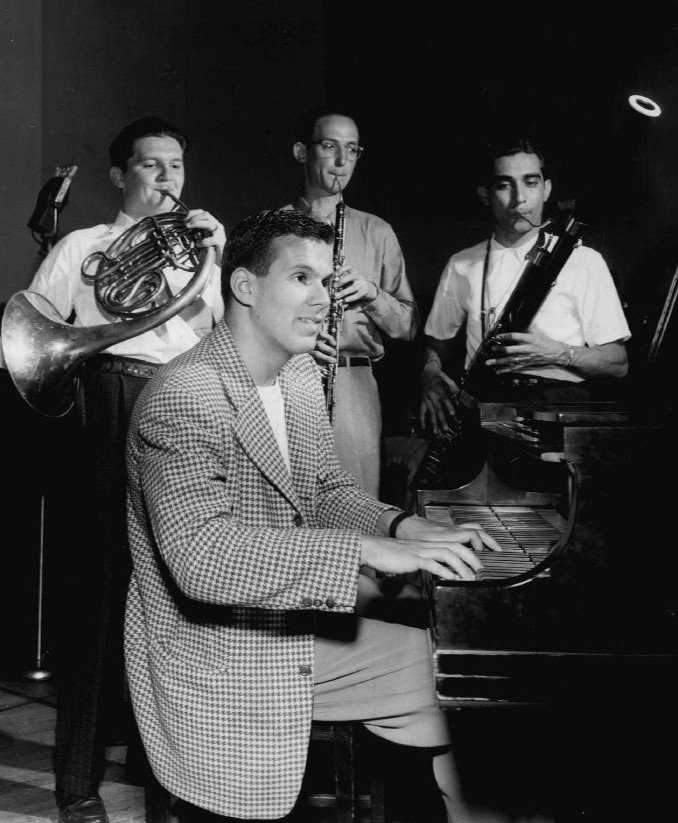 The Uncollected: Elliot Lawrence and His Orchestra - 1946 | Elliot ...