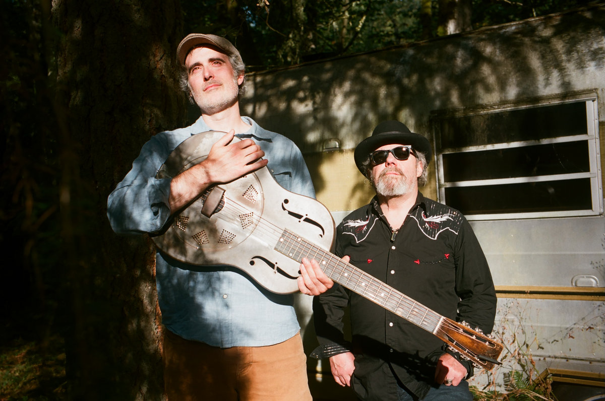 Eyes Like Diamonds | Lonesome & Pine