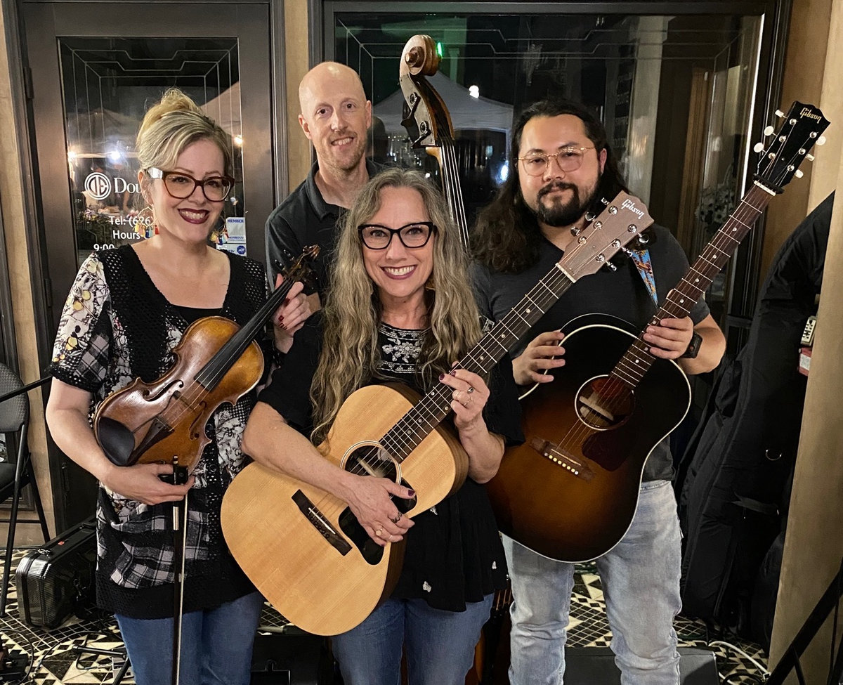 Winging It | Kattywompus String Band