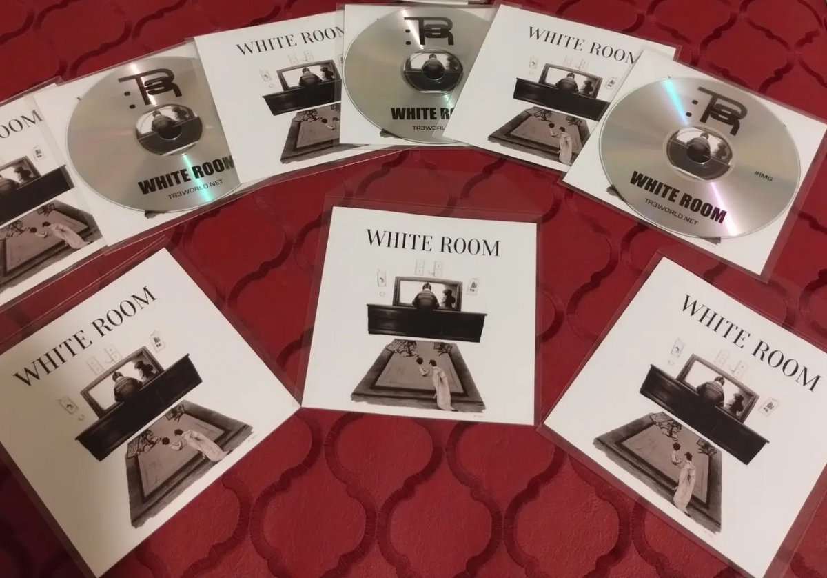 WHITE ROOM | T.R.3 | IMG - Instrumentalist Music Group