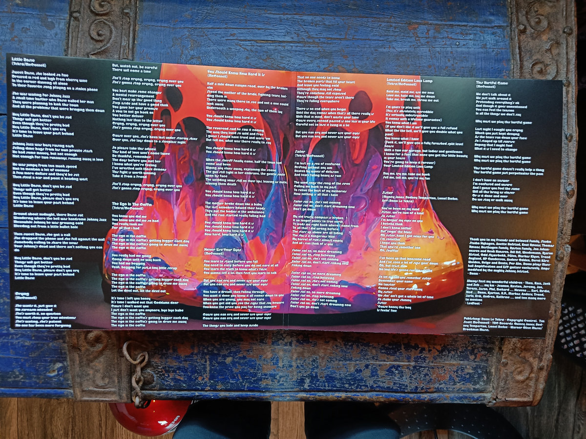 Limited Edition Lava Lamp | Ledfoot & Ronni Le Tekrø | Ledfoot
