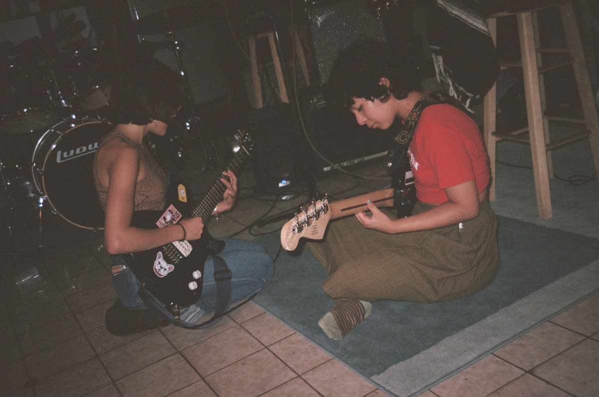 Existing at the same time | MOOG