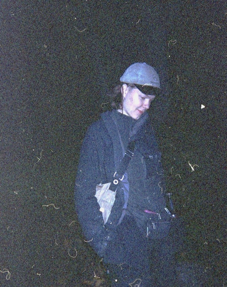 inside painful dancing | Ruusu-Aura