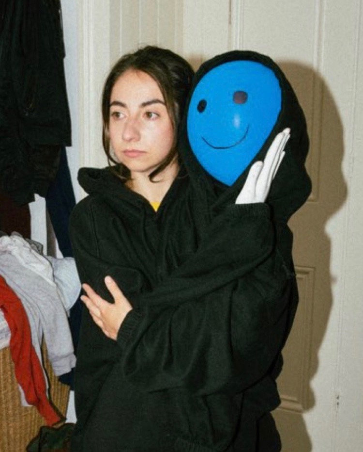 In Between | Hannah Mamalis