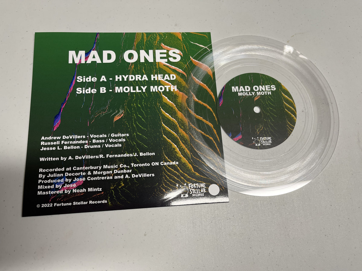 Hydra Head b/w Molly Moth | MAD ONES