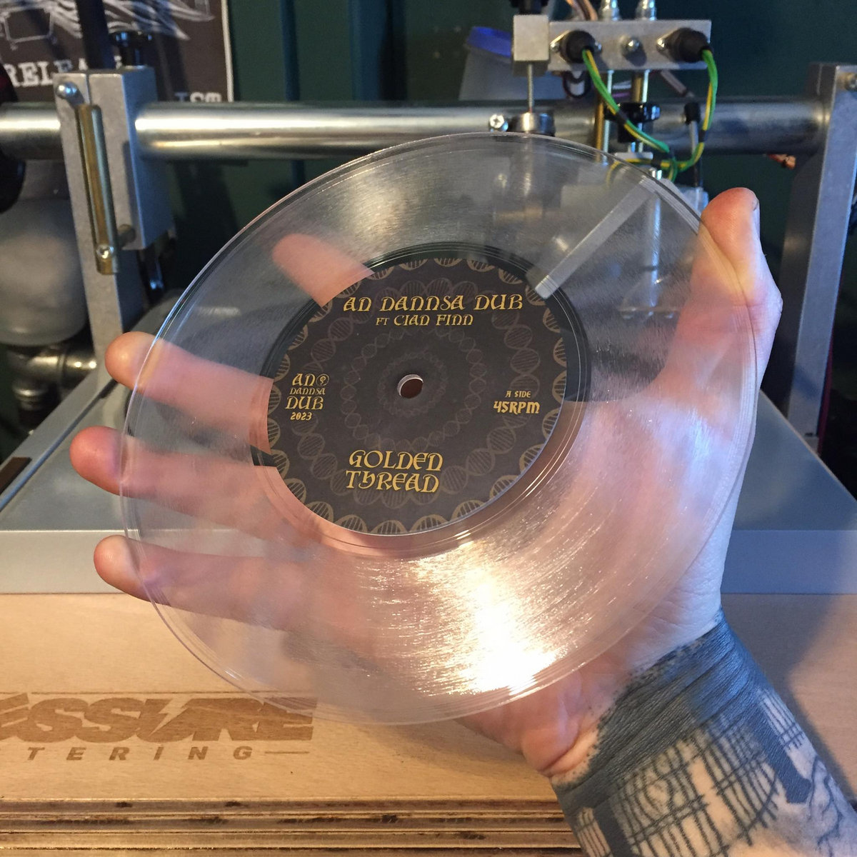 Golden Thread ft. Cian Finn | An Dannsa Dub