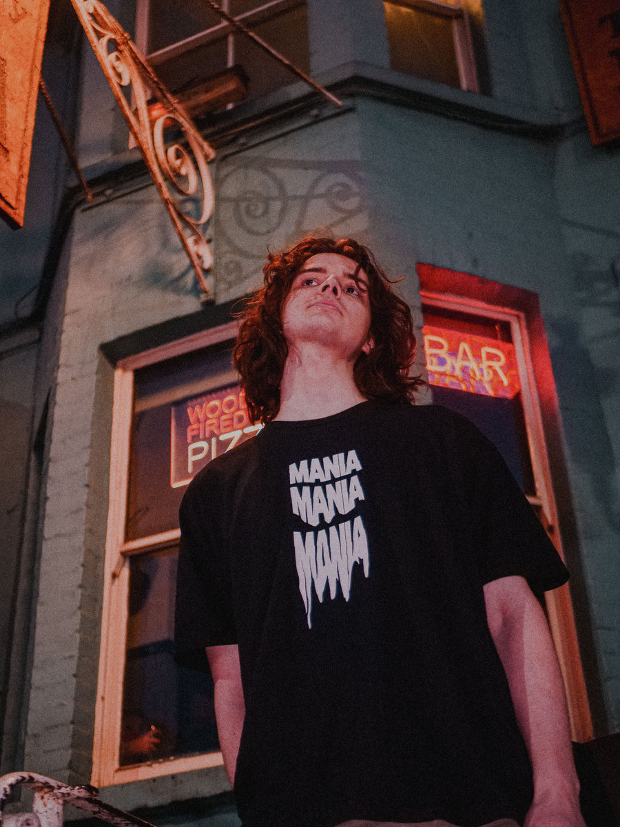MANIA - TEE | MANIA