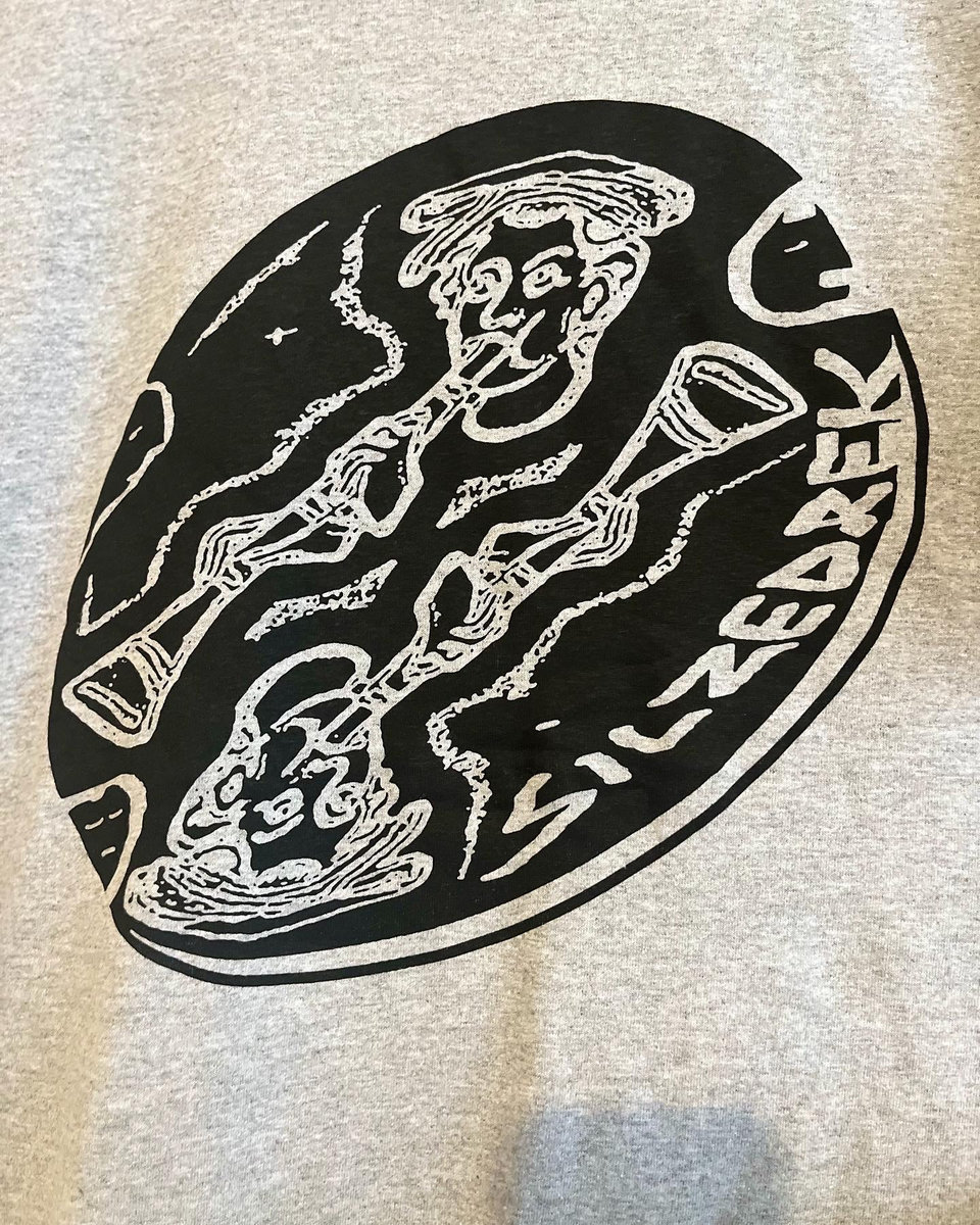 Silzedrek medieval clarinet coin T-Shirt | magnet factory