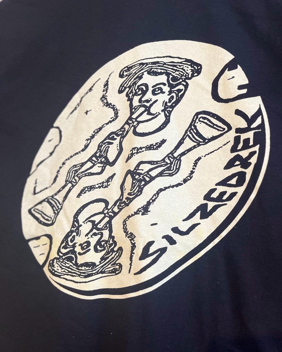 Silzedrek medieval clarinet coin T-Shirt | magnet factory