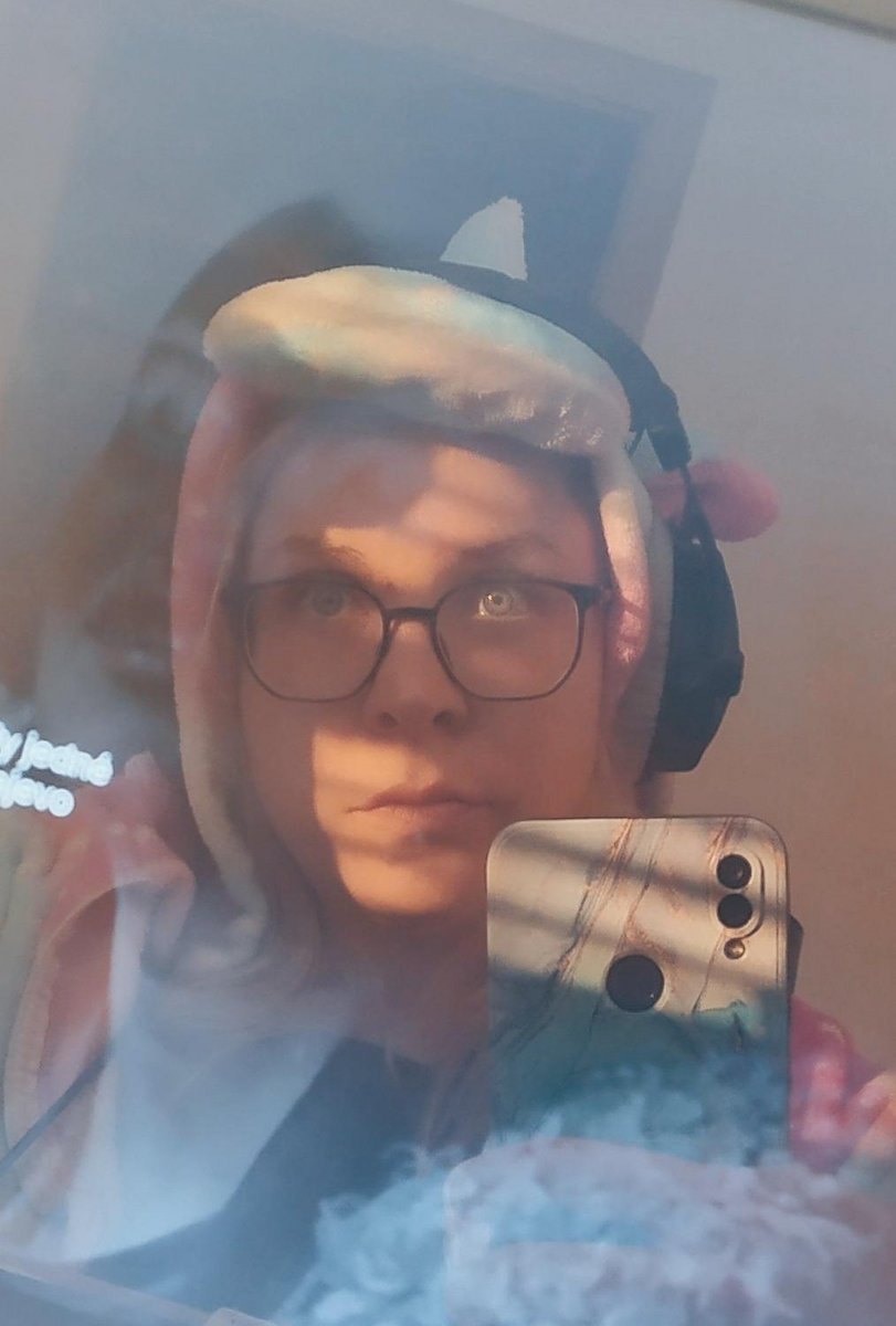 olifant's den | Lithira