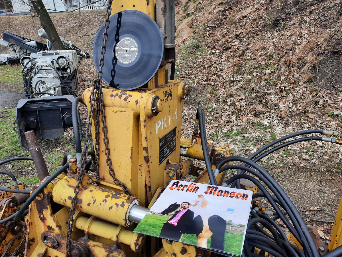 Život končí keď máš trinást | Berlin Manson | Korobushka Records