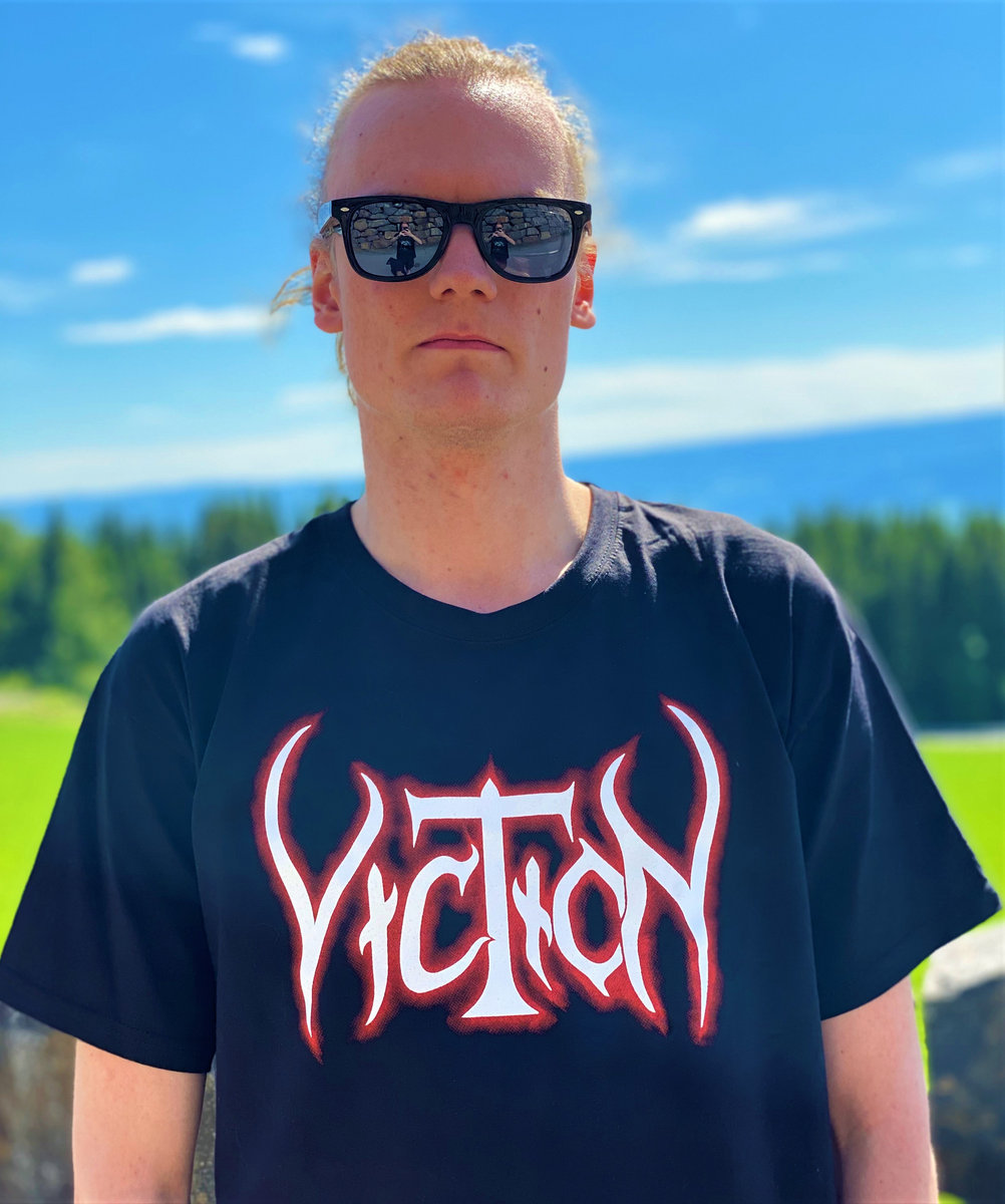 Viction Classic Logo T-Shirt | Viction