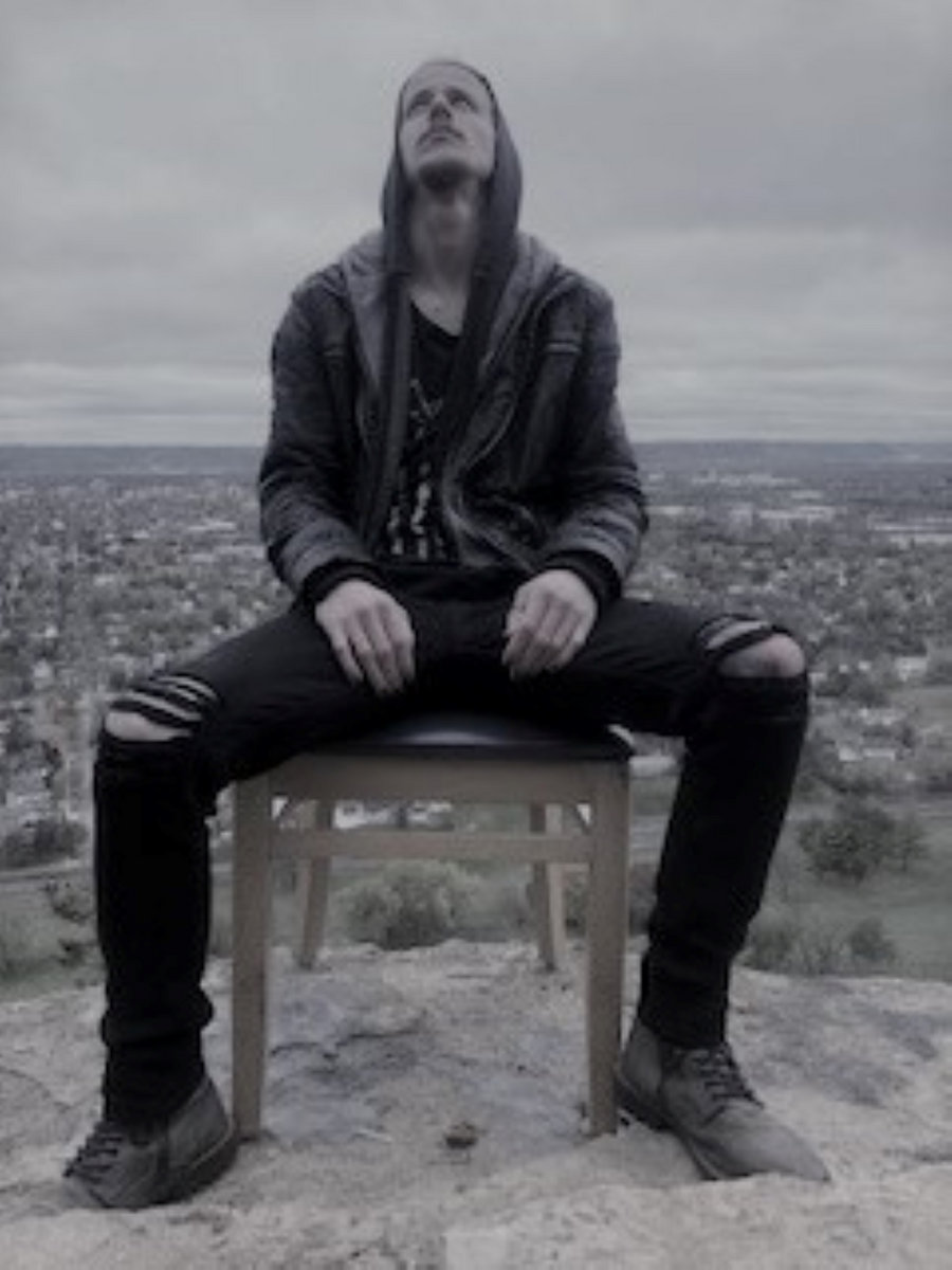 28064212 | During theze skiez