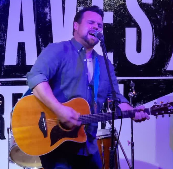 Live at Staves | Matt Tanks