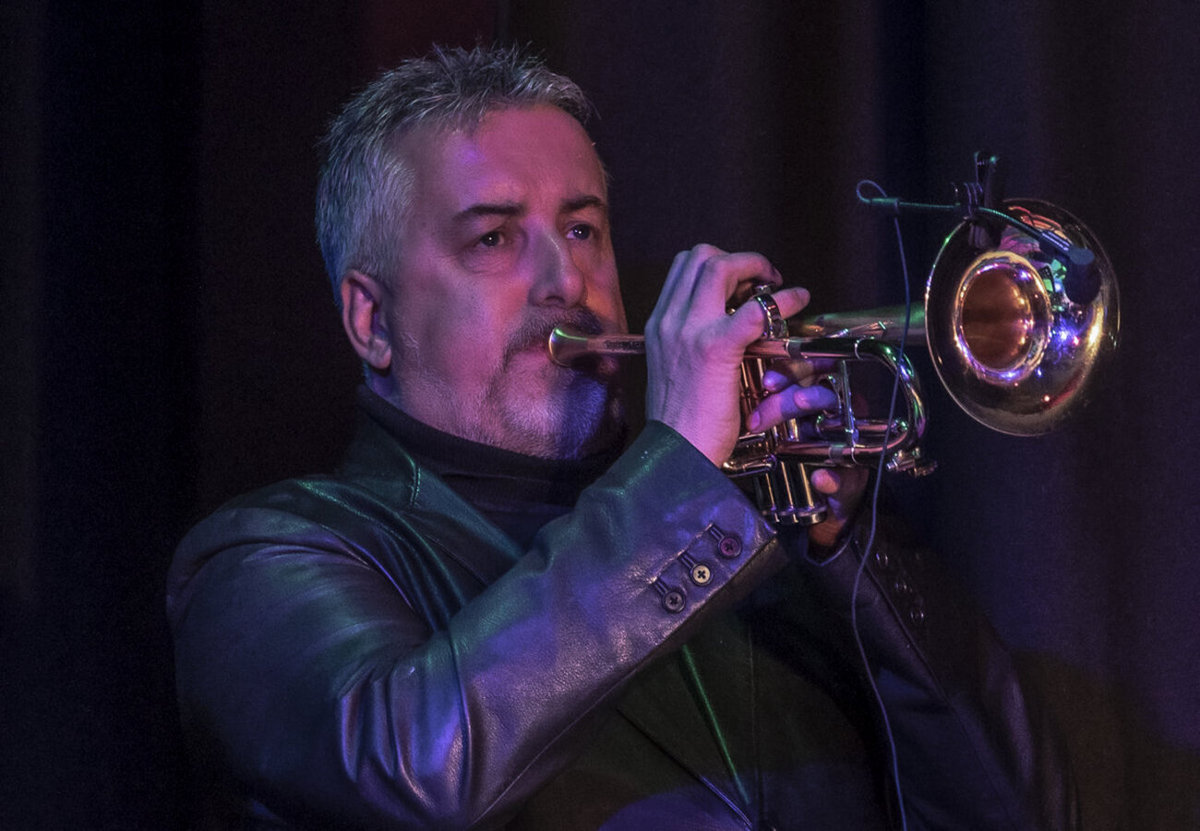 Ginger's Hollow | Linley Hamilton