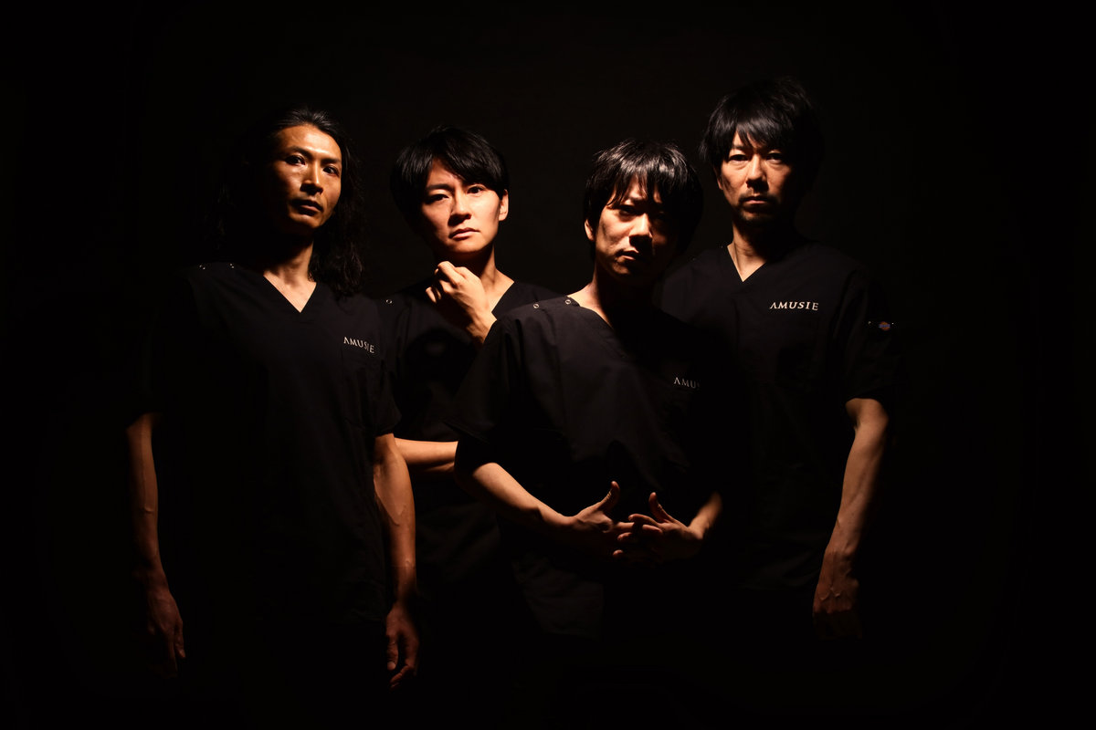 Heavy Metal Doctors | AMUSIE
