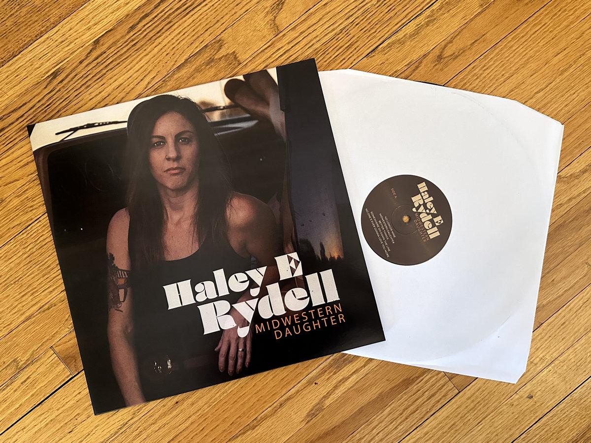 Midwestern Daughter | Haley E Rydell