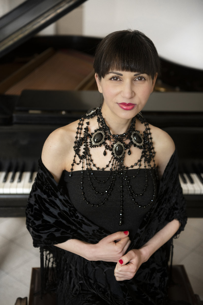 MORE THAN A CHANGE | Hila Kulik