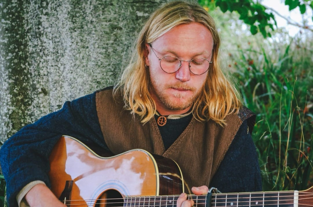 In The Clover | Edward Levett