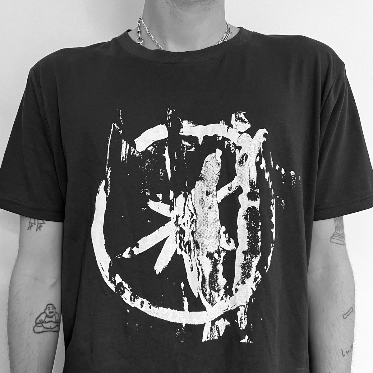 'A Comforing Notion' EP Cover T Shirt (Ash Black) | Heartworms