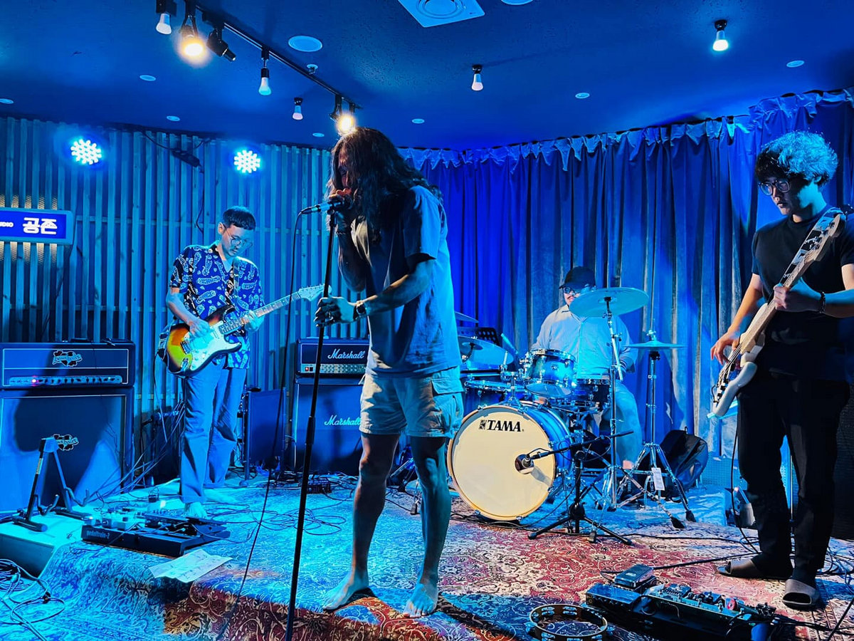 MOM NAGS | BANANA MOON