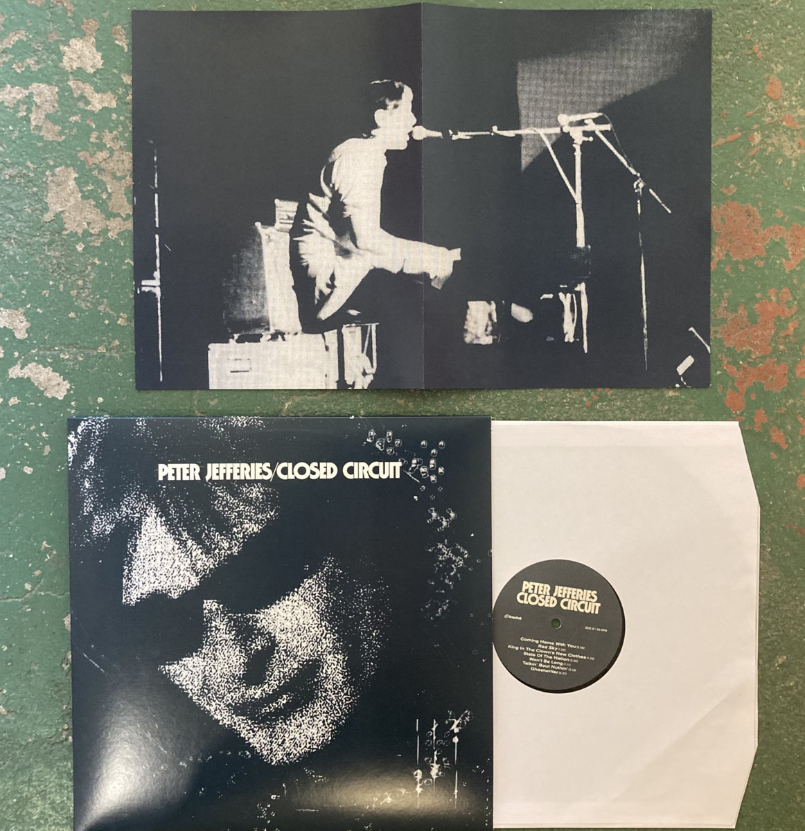 Closed Circuit | Peter Jefferies | Grapefruit