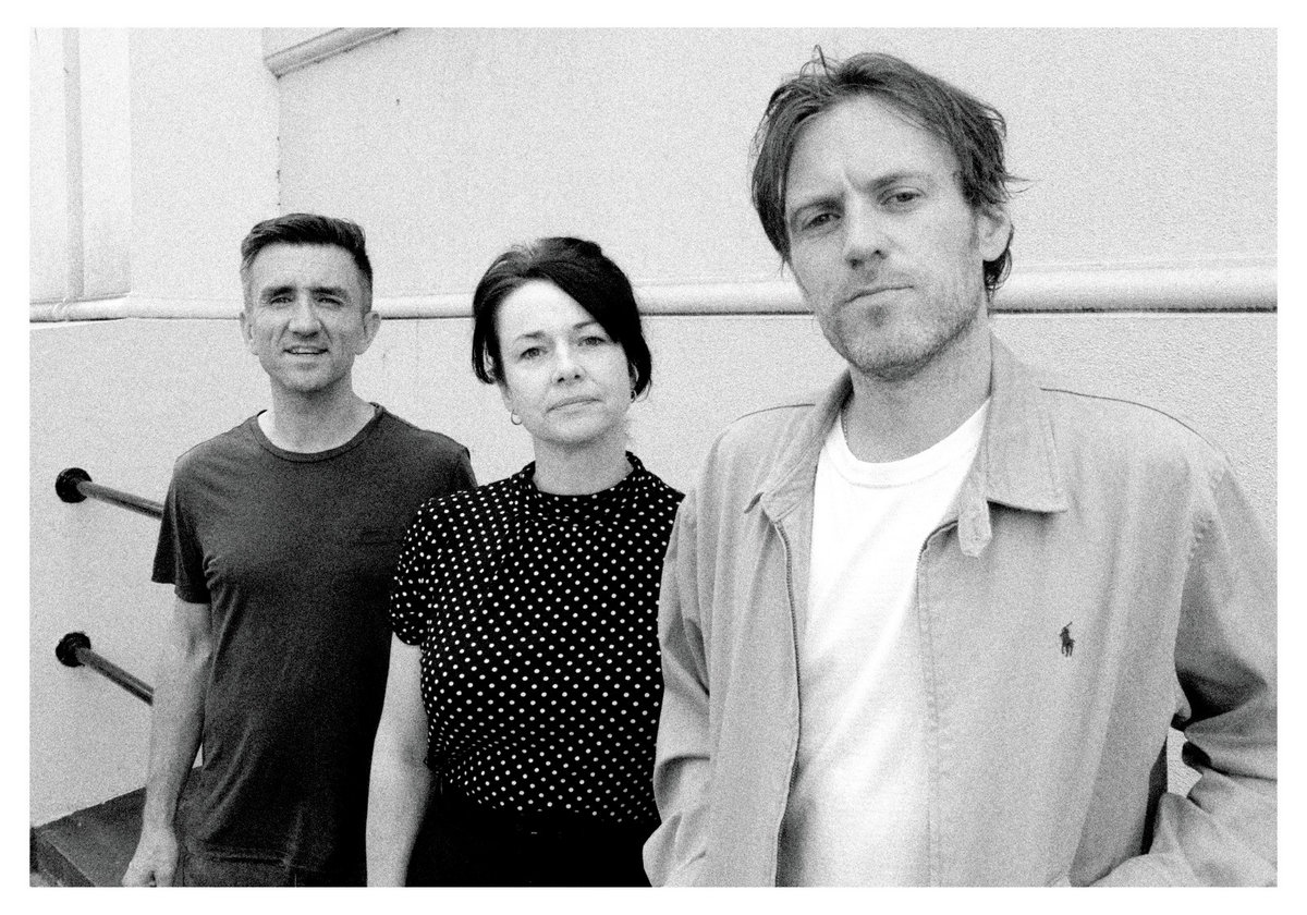 Virginia / Foxes | Silk Cuts