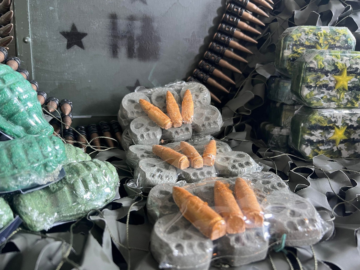 FGFC820 "Call to Glory" Grenade Bath Bomb by Beautiful Freak Cosmetics ...