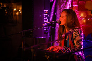 Music | Cáit Ní Riain